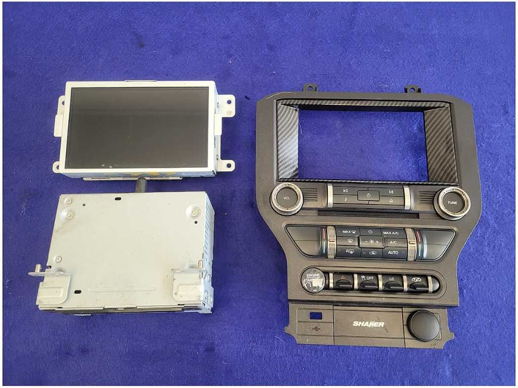 2018 Ford Mustang Shelby Mustang GT350 Sync 3 Nav Radio Info Screen 27 ...