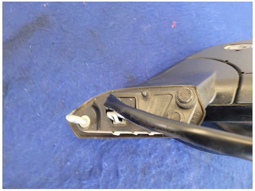 2015-2020 Ford Mustang GT S550 Driver Rear View Mirror BLIS Paint UA 2 ...