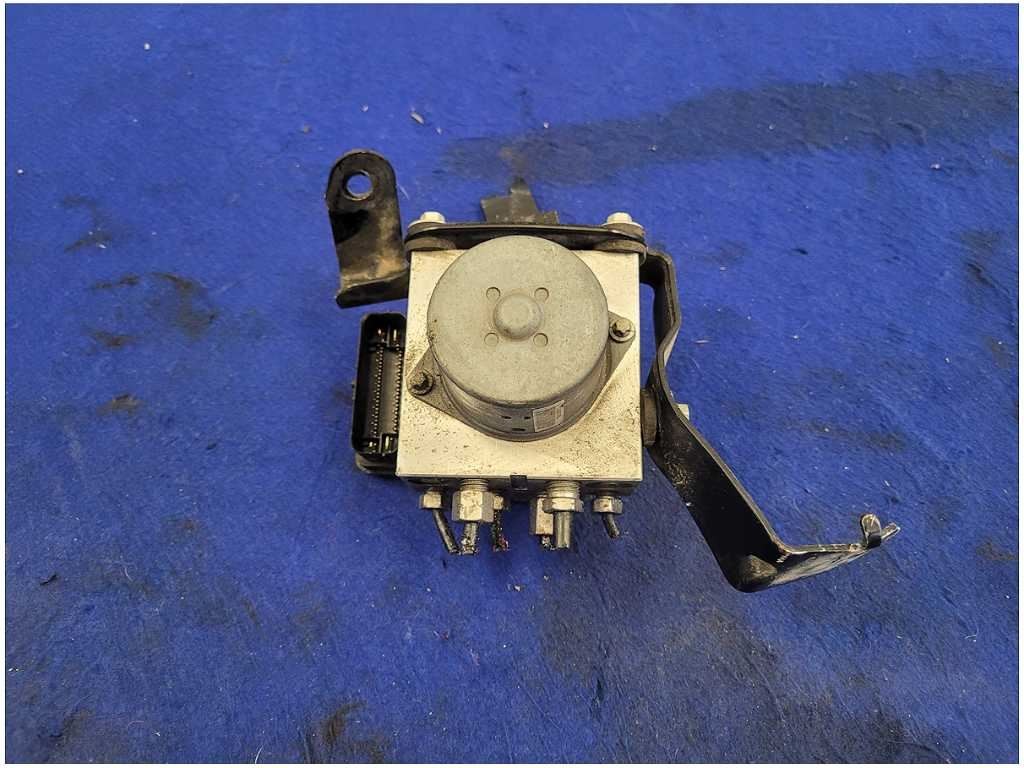2011-2012 Ford Mustang GT500 SVT ABS Anti-Lock Brake Module Pump M/T 2 ...
