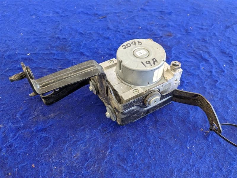 2018-2022 Ford Mustang GT S550 ABS Module Anti-Lock Pump Brake 2095 ...