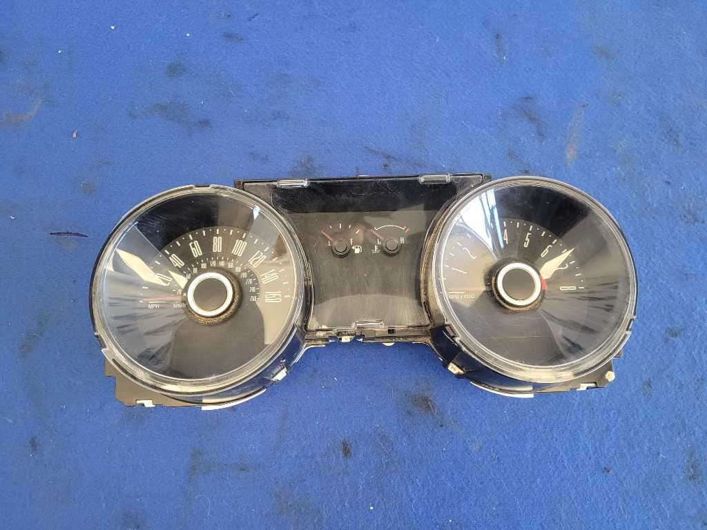 2014 Ford Mustang GT S197 Gauge Cluster Speedometer 61k Miles MPH 2549 ...